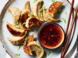 Starter - Vegetable gyoza130 to 190 caloriesdine in menu recipes