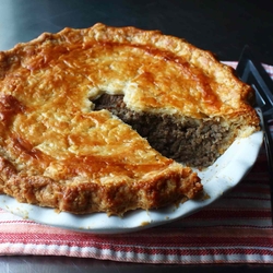 Tourtière a french canadian meat pie recipe - Ground pork