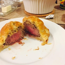 Dinner - Easy beef wellington recipe with puff pastry
