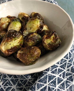 Air fryer brussel sprouts with garlic powder recipes - Brussels sprouts ...