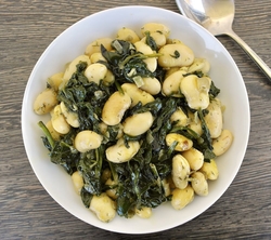 Greek beans with spinach gigantes me spanaki recipes - Main course